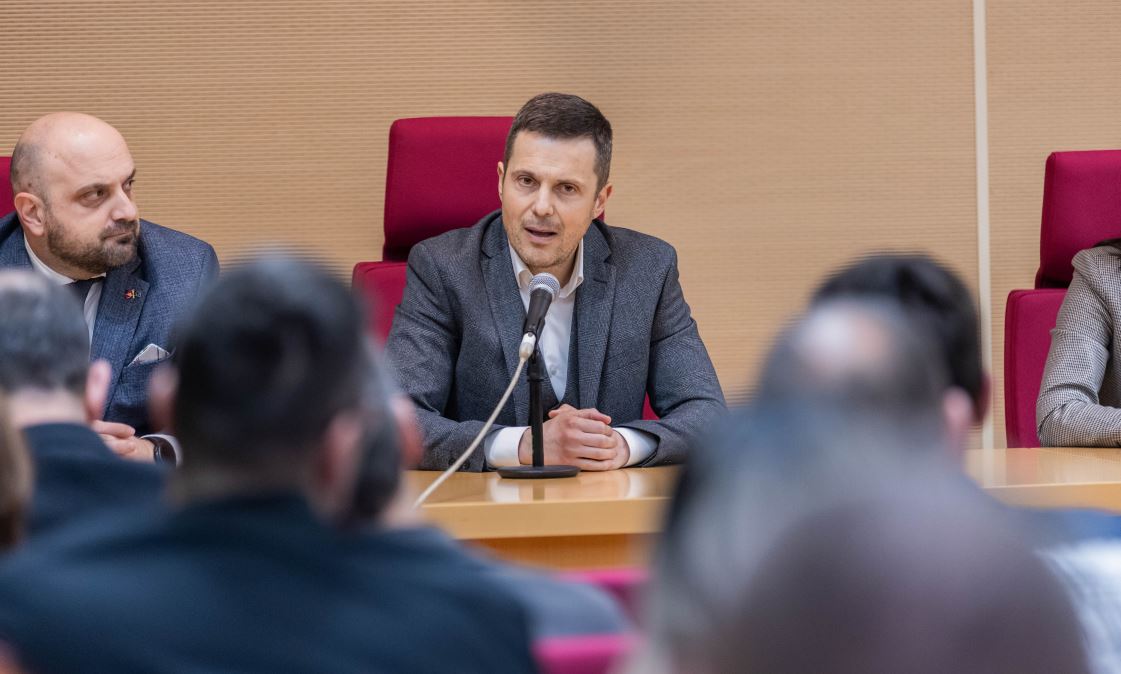 PES: Mujović pokazao šta znači odgovoran razvoj Podgorice - Press